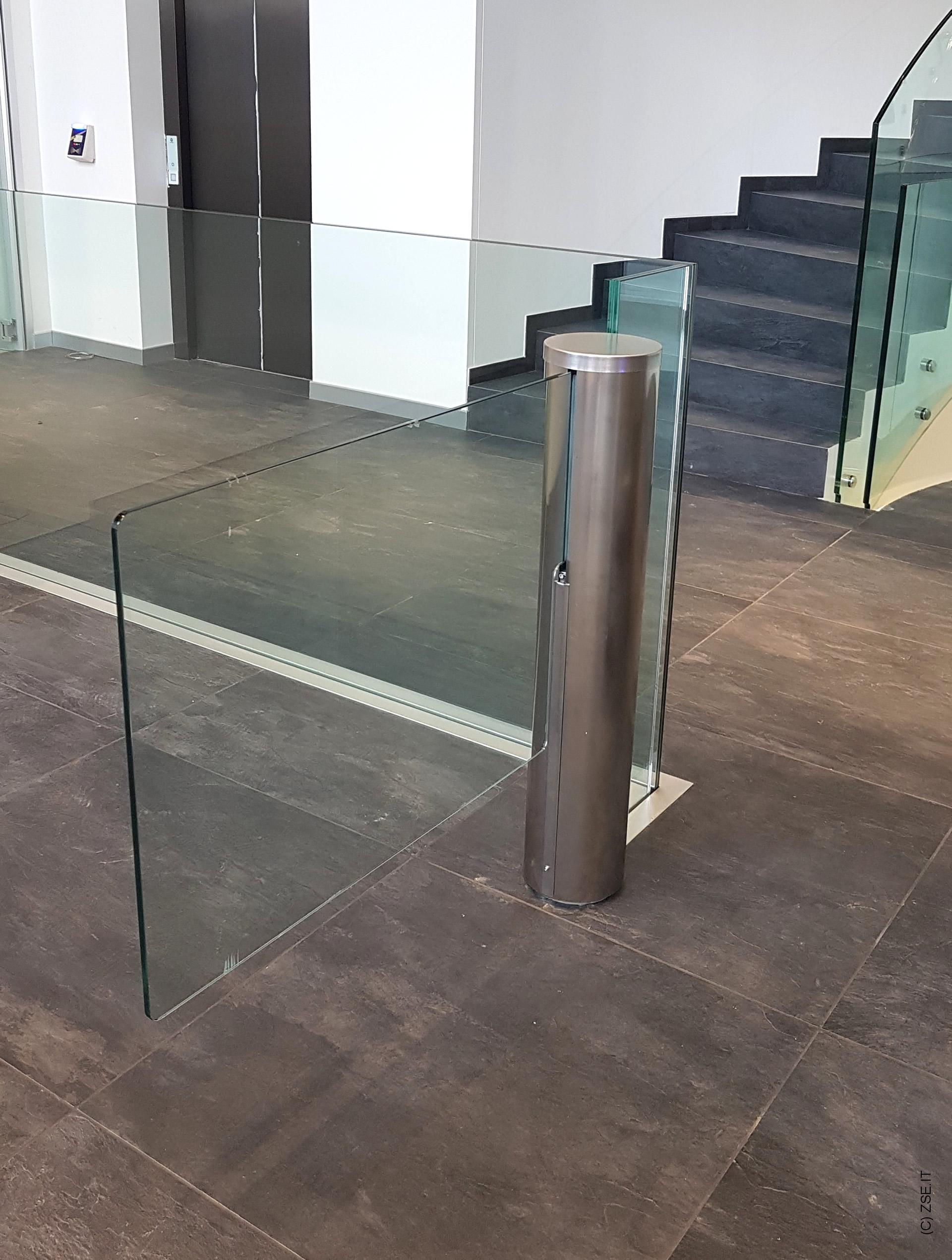 Portello Automatico Anta in Cristallo - Controllo Accessi