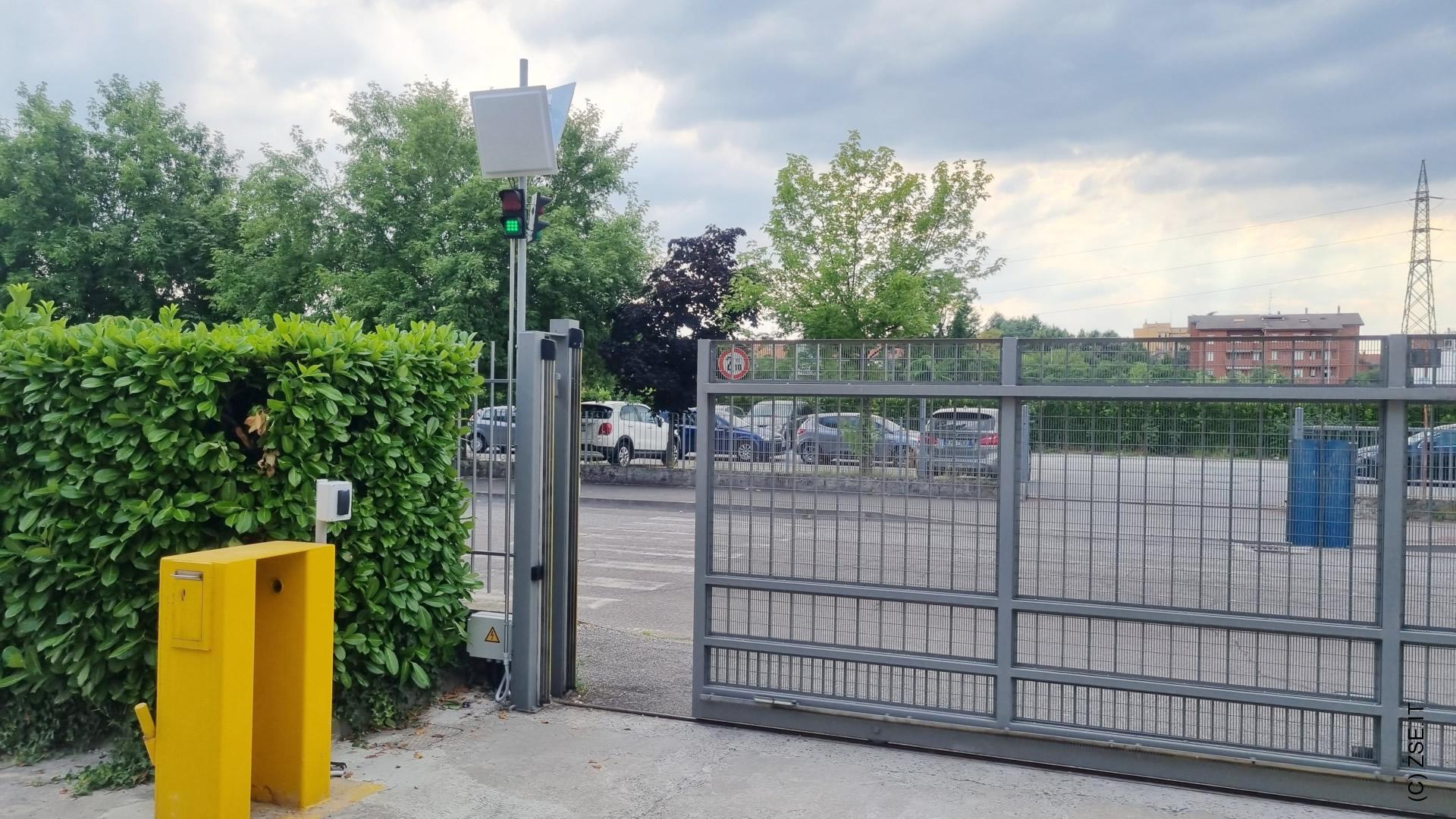 Lettore Veicolare Long Range UHF - Controllo Accessi